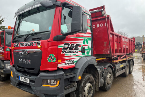 Roll Ons - Roll offs - Leatherhead & Ashtead Surrey - D&E Roberts